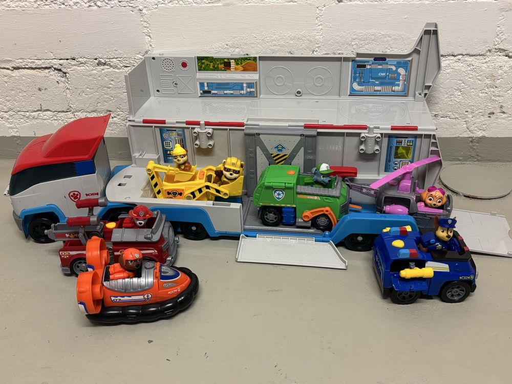 Paw Patrol Bus/ Truck mit Fahrzeugen und Figuren (Gebraucht) in Basel ...