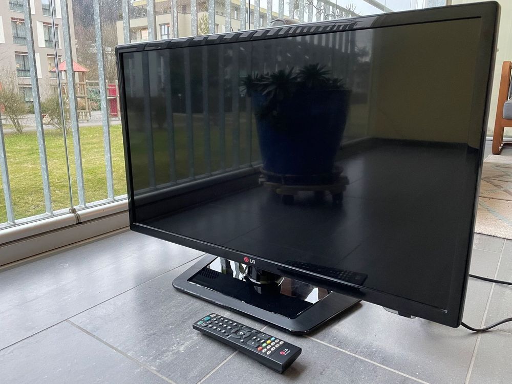 LG 32S345s HD Ready (32“ -> 80cm) | Kaufen auf Ricardo