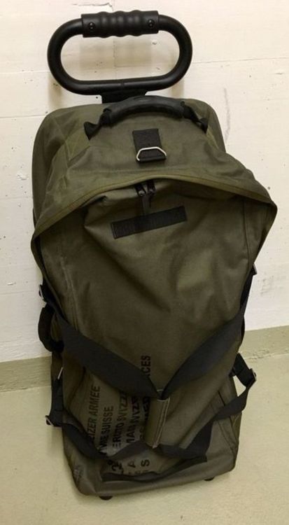 Rollkoffer Schweizer Armee (Gebraucht) in Sempach für CHF 151 – nur ...