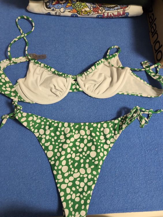 Bikini verde a pois taglia S/M (Usato) a S. Pietro per CHF 12 – con ...