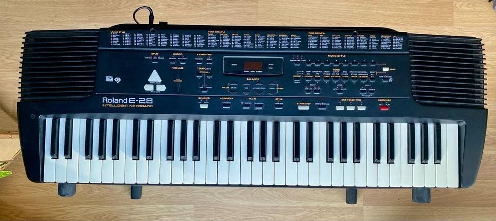 Keyboard Roland E 28 (Gebraucht) in Glattpark(Opfikon) für CHF 100 ...