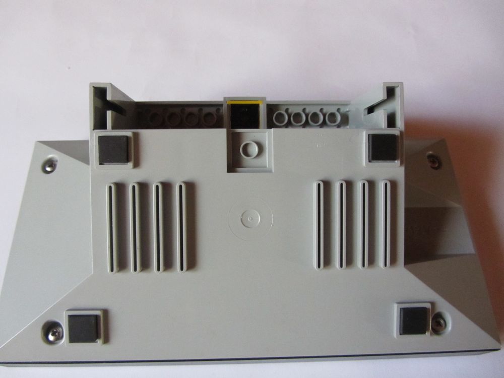 Lego City 9V Travo mit Anschlusskabel und Adapter (Gebraucht) in Mühlau ...