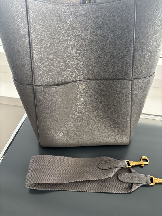 Celine Seau Sangle bucket bag full set (Gebraucht) in Baar für CHF 1200 ...