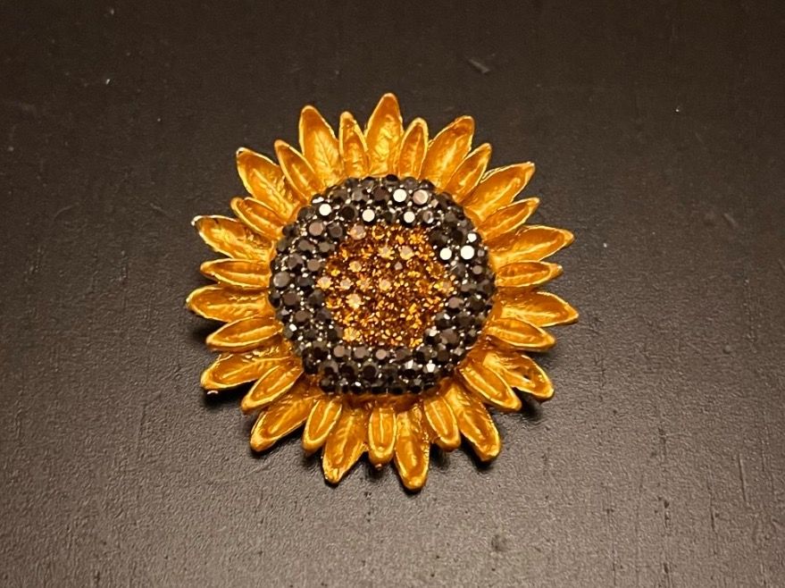 Brosche Sonnenblume | Kaufen auf Ricardo Brosche Sonnenblume | Kaufen auf Ricardo