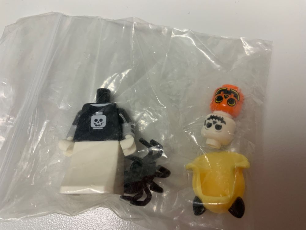 Lego head, lego torso, lego kopf, lego halloween, cat head (Neu (gemäss ...