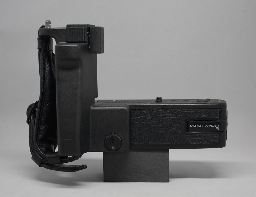 Leica Leitz Winder R5 R5 R6 R4 RE (Gebraucht) in Valeyres-sous-Rances ...