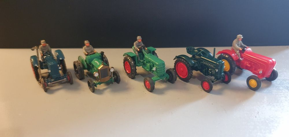 5 klassische Traktoren | Kaufen auf Ricardo