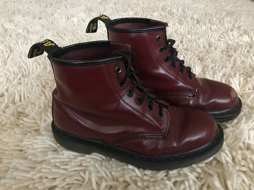 Original Doc Martens Rot (Gebraucht) in Basel für CHF 100 – mit ...
