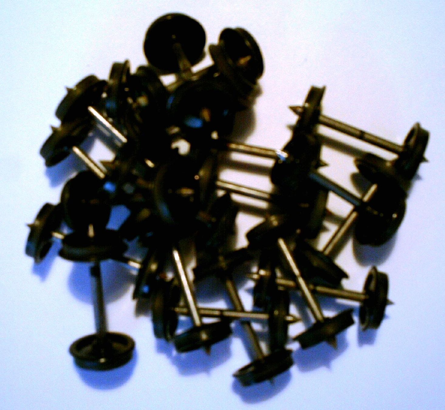 20 Weaver Kunststoffräder 33" Spur 0 occ. (Gebraucht) in Tafers für CHF ...