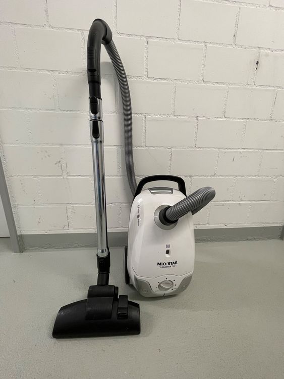 Staubsauger Mio Star V cleaner 750 | Kaufen auf Ricardo