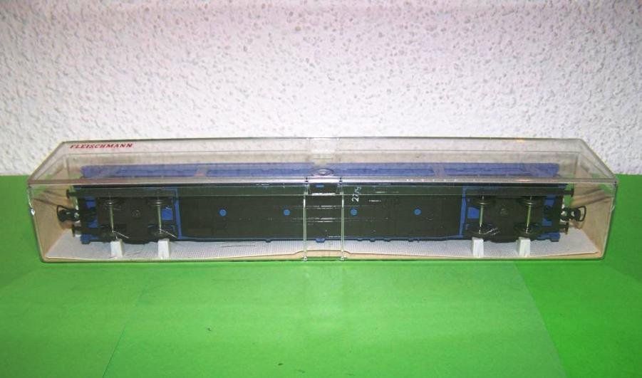 Fleischmann H0 5291 K Autotransporter mit 8 Wiking Autos, DC (Neu ...