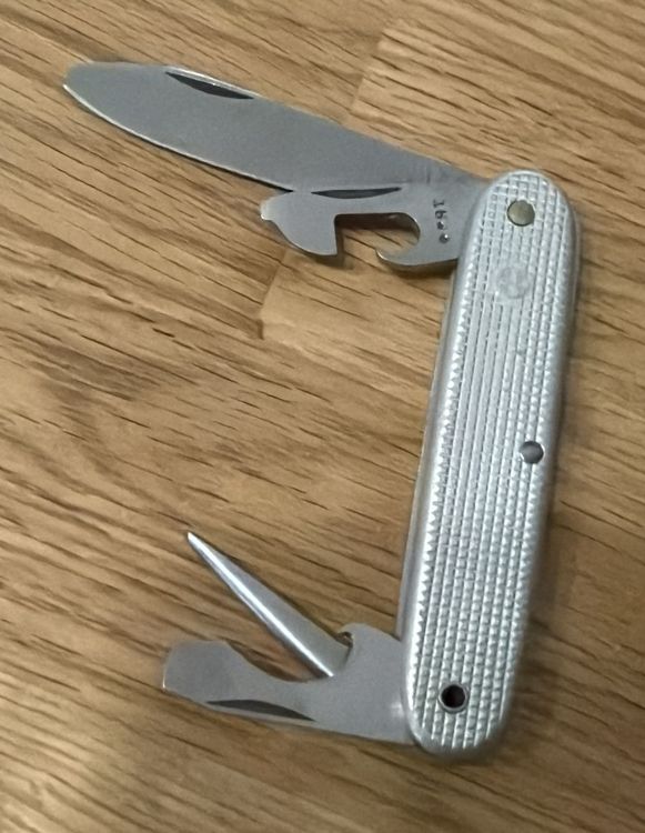 VICTORIA SACKMESSER JAHRGANG 1967 (Gebraucht) in Zürich für CHF 1 – mit ...