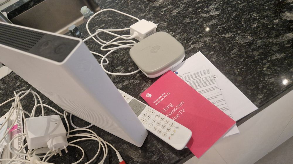 Swisscom Box 21 Router und TV Box (Gebraucht) in Bülach für CHF 41 ...