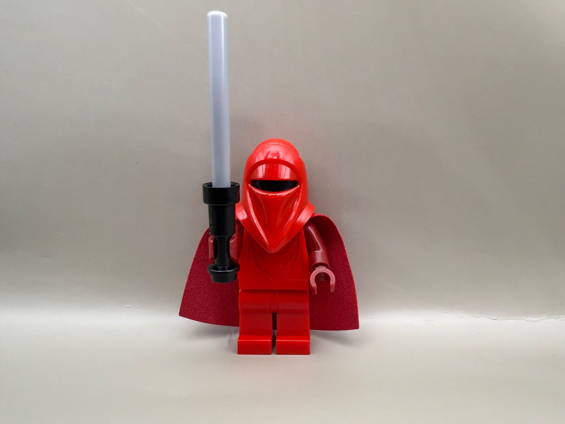 LEGO Star Wars Royal Guard with Dark Red Arms (sw0521) (Usato) a ...