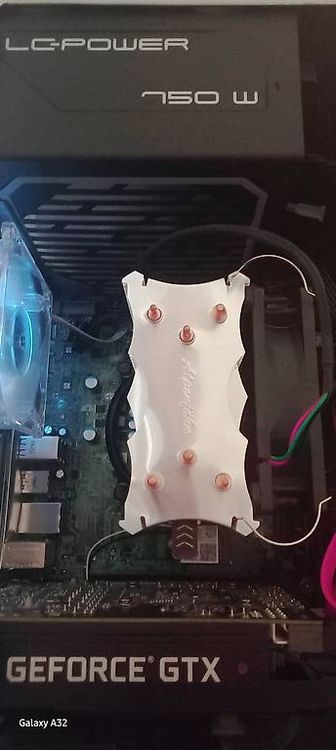 Predator Gaming-PC: i7-9700, 16GB RAM, GTX 1660TI, Win11 (Gebraucht) in ...