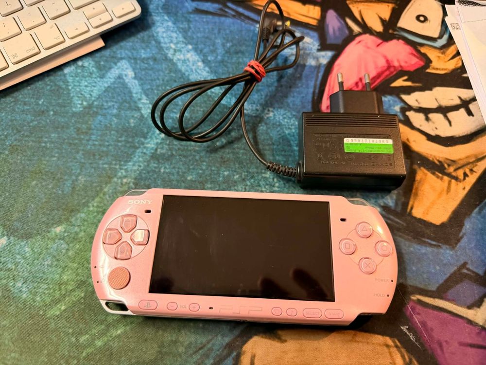 Console Sony PSP 3000 Rose Pink (Usato) a Giubiasco per CHF 60 – con ...