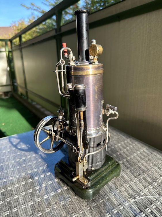 Grosse und schöne stehende Märklin Dampfmaschine (Gebraucht) in Urdorf ...