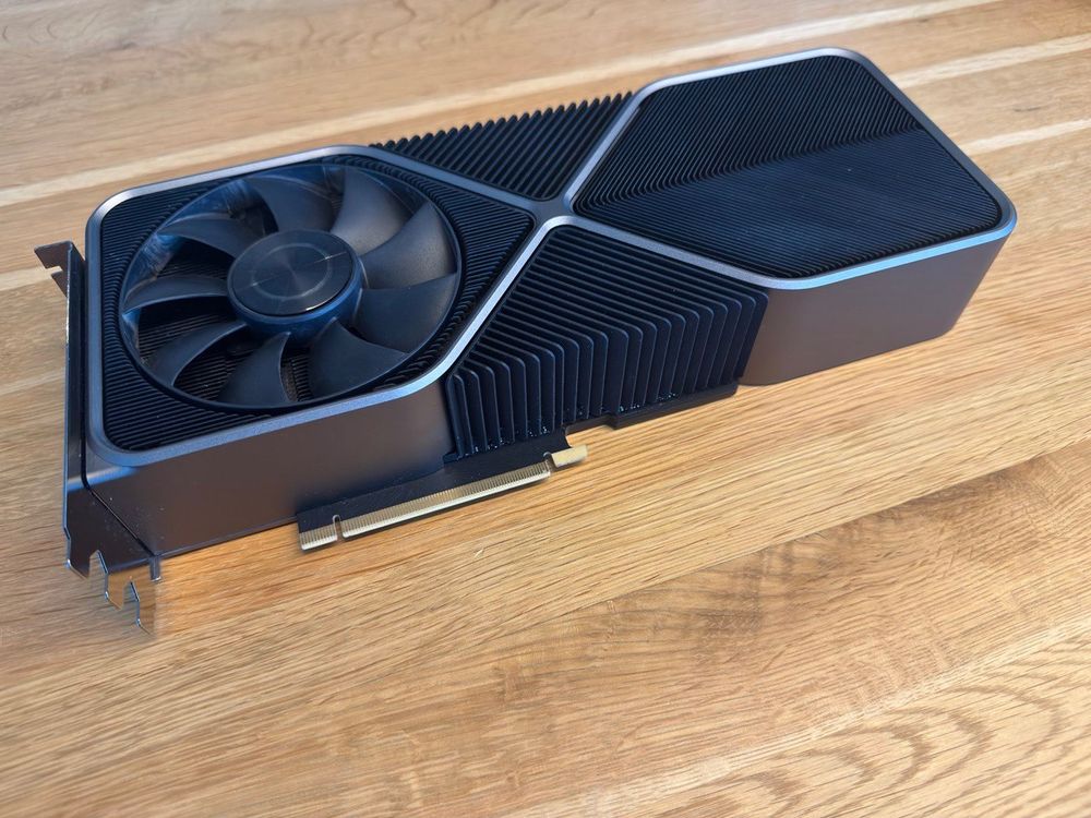 NVIDIA RTX 3090 24GB Founders Edition – Sehr guter Zustand (Gebraucht ...