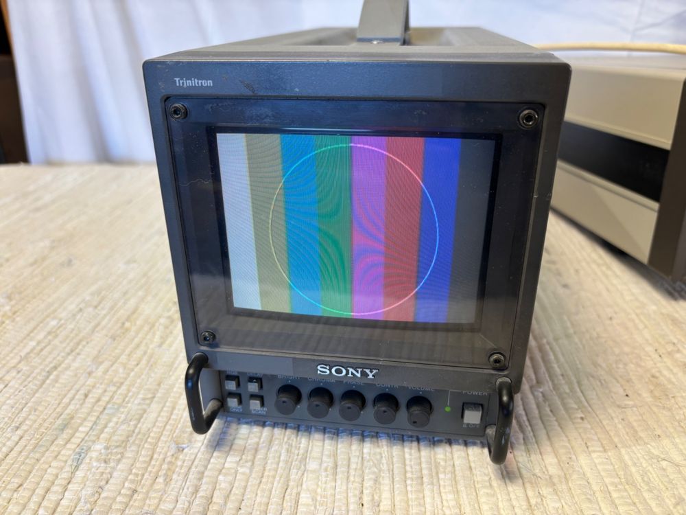 SONY Trinitron Monitor PVM-6041QM (Gebraucht) in Gams für CHF 450 – mit ...