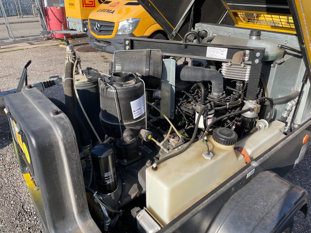 Compair Kompressor (Lot 1017) Standort 4153 Reinach (Gebraucht) in ...