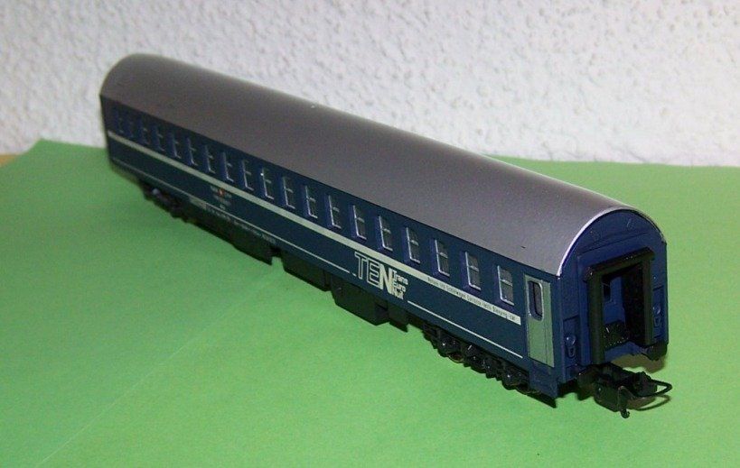 Lima HO 9237: SBB Schlafwagen / Couchette WLAm TEN, UIC (Gebraucht) in Brüttisellen für CHF 13.5 ...