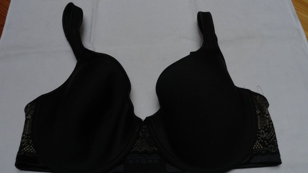 Bh body by Tchibo Gr. 90D Schwarz (Gebraucht) in für CHF 7 – mit ...