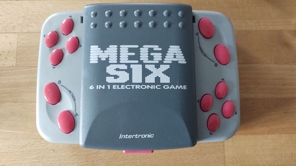 Mega Six vintage Spielkonsole (Gebraucht) in Dietikon für CHF 5 – mit ...