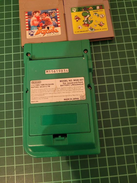 Green Game Boy Pocket Bundle - Boxing and Yoshi Games (Gebraucht) in ...