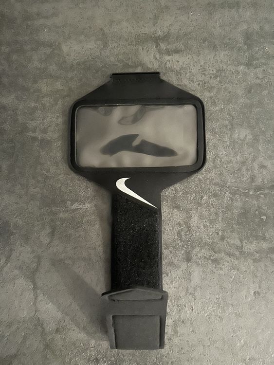 Nike running armband (Neu (gemäss Beschreibung)) in Zollikon für CHF 10 ...