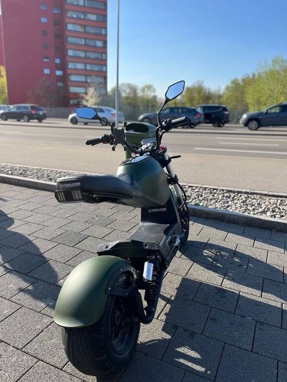Wunderschöne Gebraucht E Roller Bilder