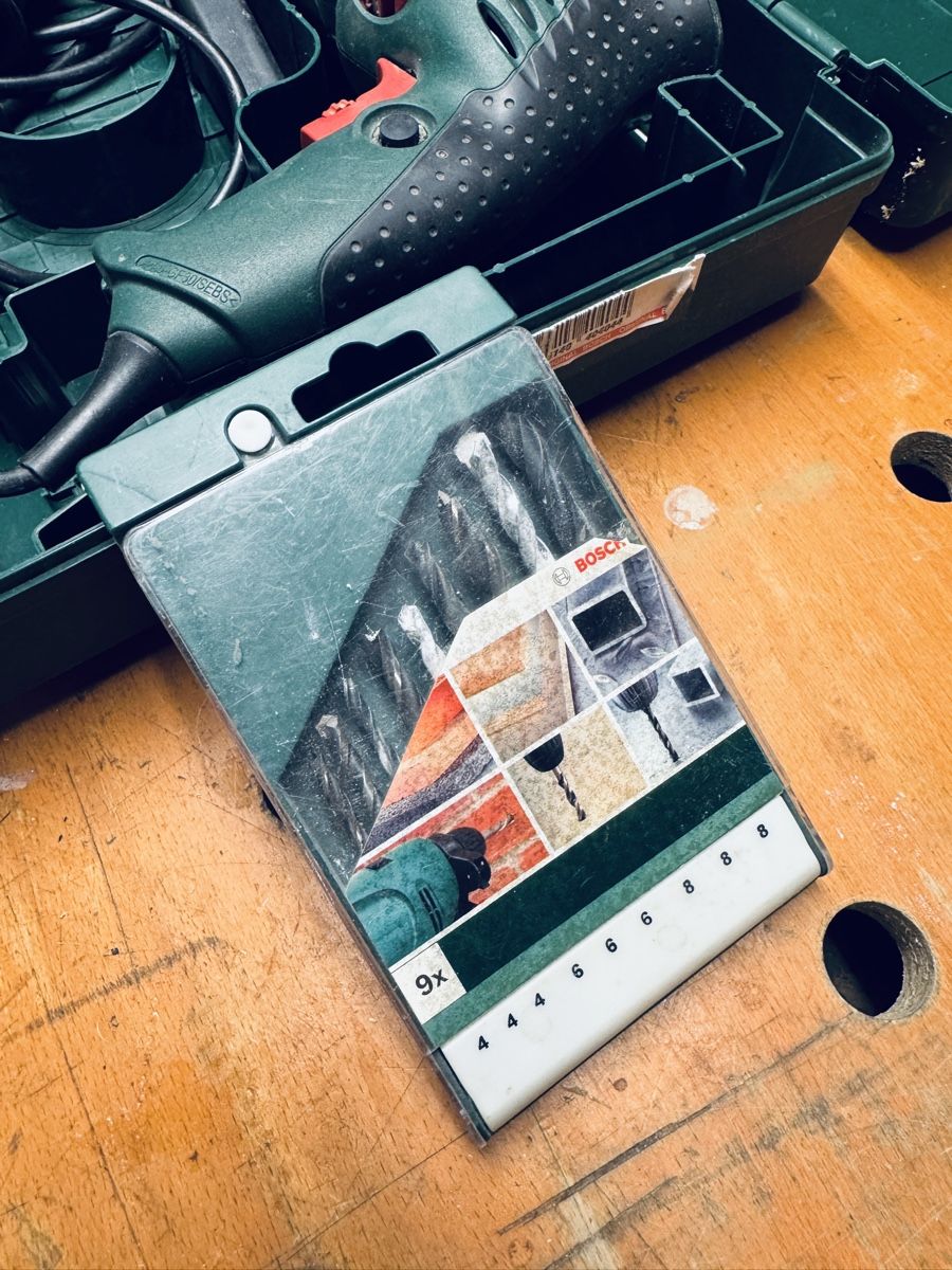 Bosch PSB 700-2RE Impact Drill - Power Tool for Projects (Gebraucht) in ...