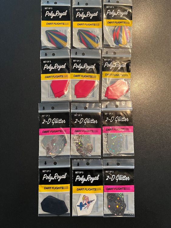 12er Pack neue Dart Flights ( Packet Nr.5 ) (Neu und originalverpackt ...
