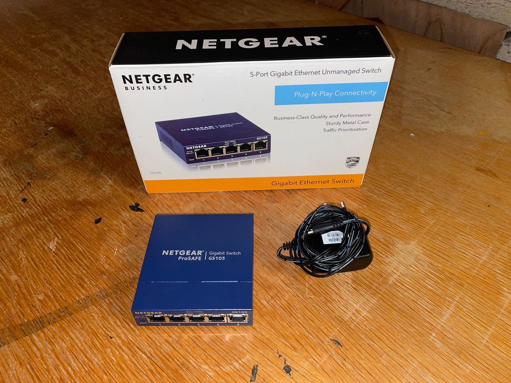 Netgear Gigabit Ethernet Switch GS 105 - wie neu (Gebraucht) in ...