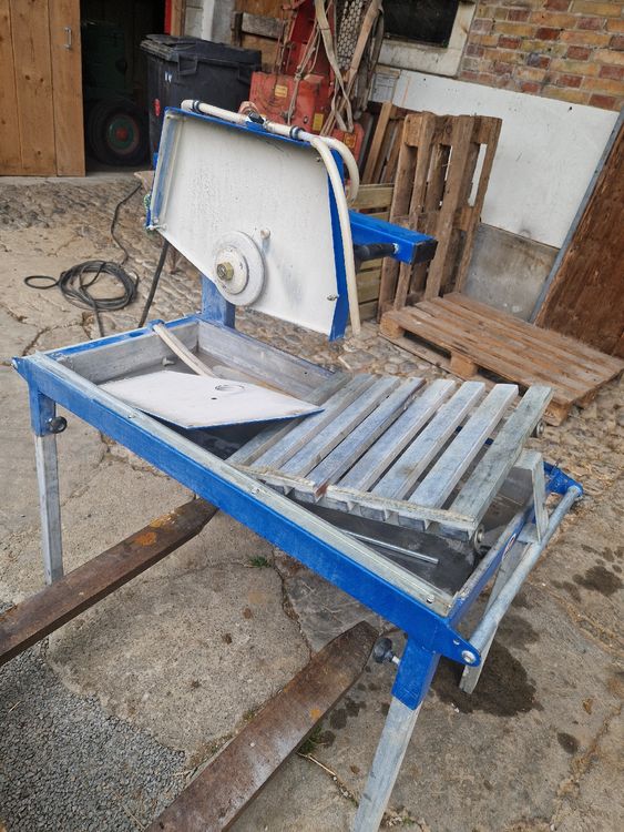 Steinschneidetisch mit Wasserkühlung (Gebraucht) in Zollikofen für CHF 450 – nur Abholung auf ...