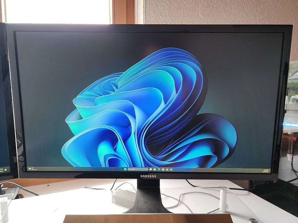 Monitor Samsung 4k 28 zoll (Gebraucht) in Sennwald für CHF 180 – nur ...