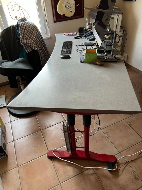 Bürotisch, Schreibtisch Pult, EMBRU Swiss made (Gebraucht) in Sutz für ...