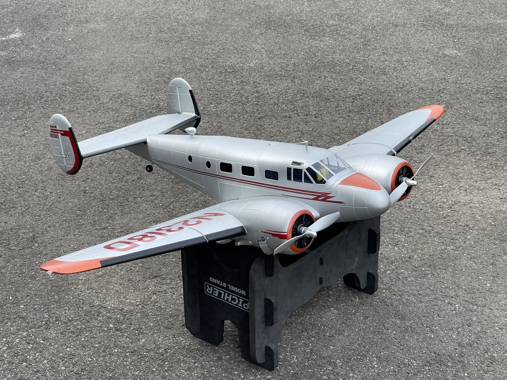 Beechcraft D18 von E-Flite (BNF-Version) | Kaufen auf Ricardo