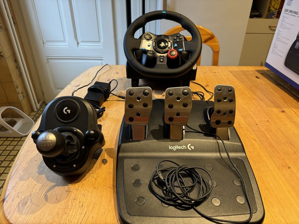 Volant Logitech G29 Driving Force PS4/PS5 (Gebraucht) in crissier für ...
