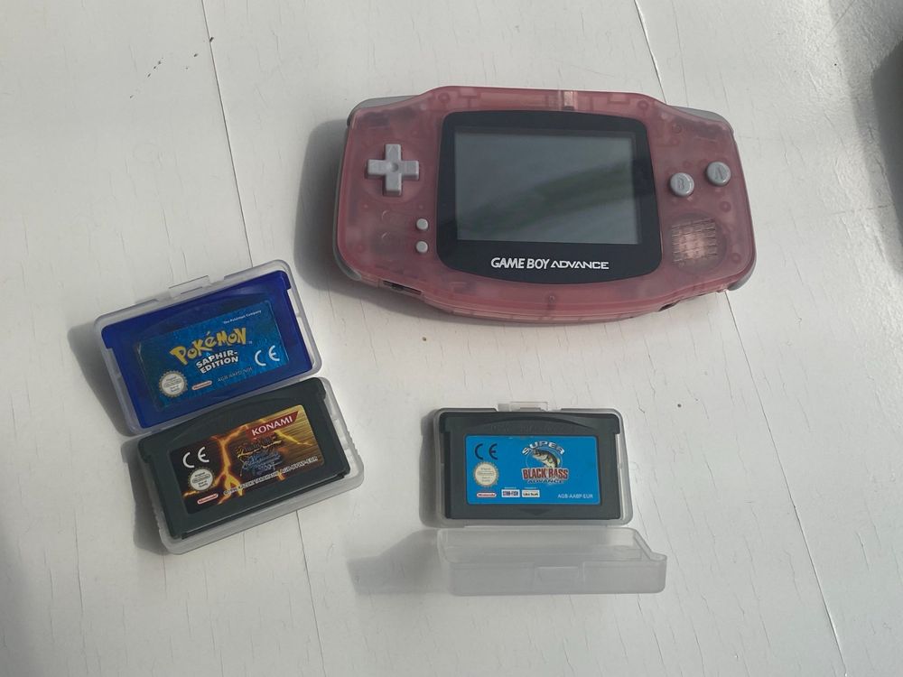 Game Boy Advance + Pokémon Saphir, Yugioh, Bass fishing (Gebraucht) in ...