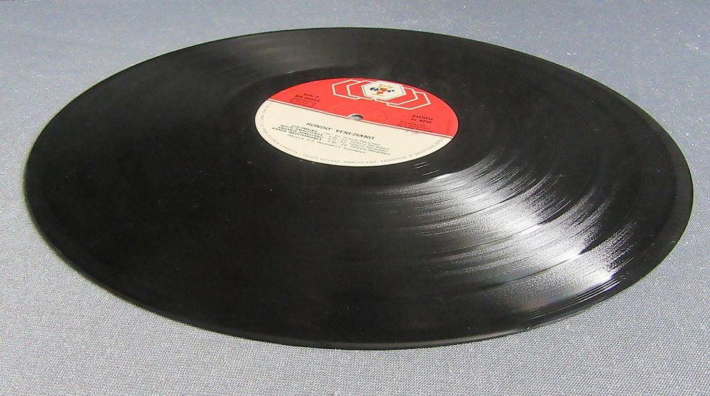 Rondo' Veneziano - Rondo' Veneziano - LP ab CHF 3.00 (Gebraucht) in ...