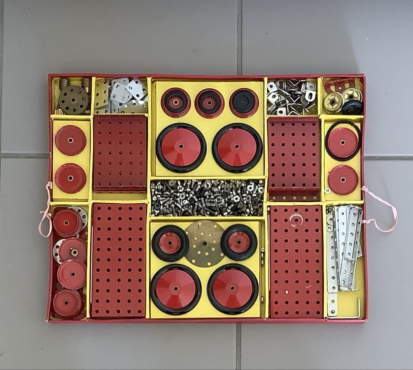 TemSi /Mecano Metallbaukasten 50er Jahr 6Kg Teile (Gebraucht) in Zürich ...