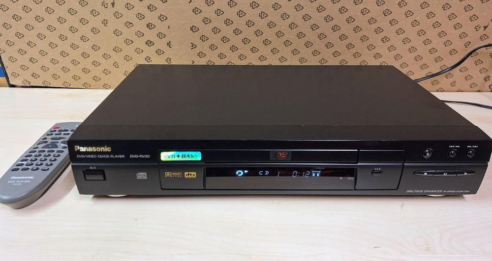 Panasonic DVD-RV20 – DVD/CD-Player mit Fernbedienung (Gebraucht) in ...