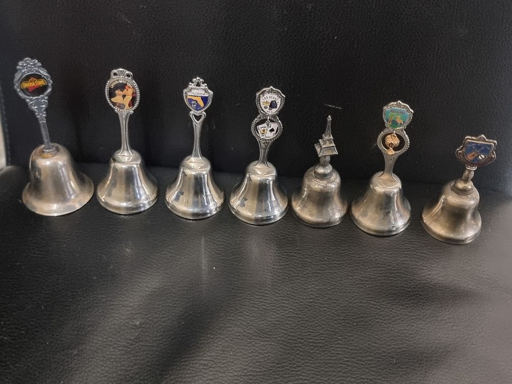 Elegantes Glockchen Klingel 7 Buchstaben Fotos