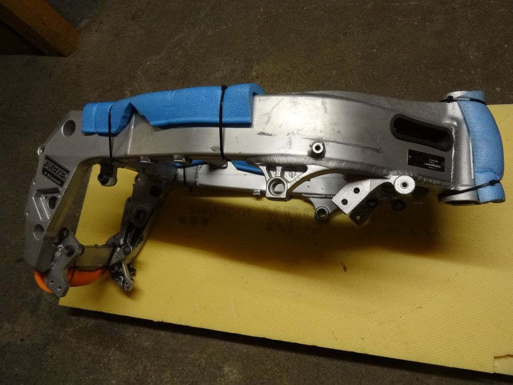 KAWASAKI 750 ZXR Rahmen / FRAME ZXR750H (Gebraucht) in Niederbipp für ...