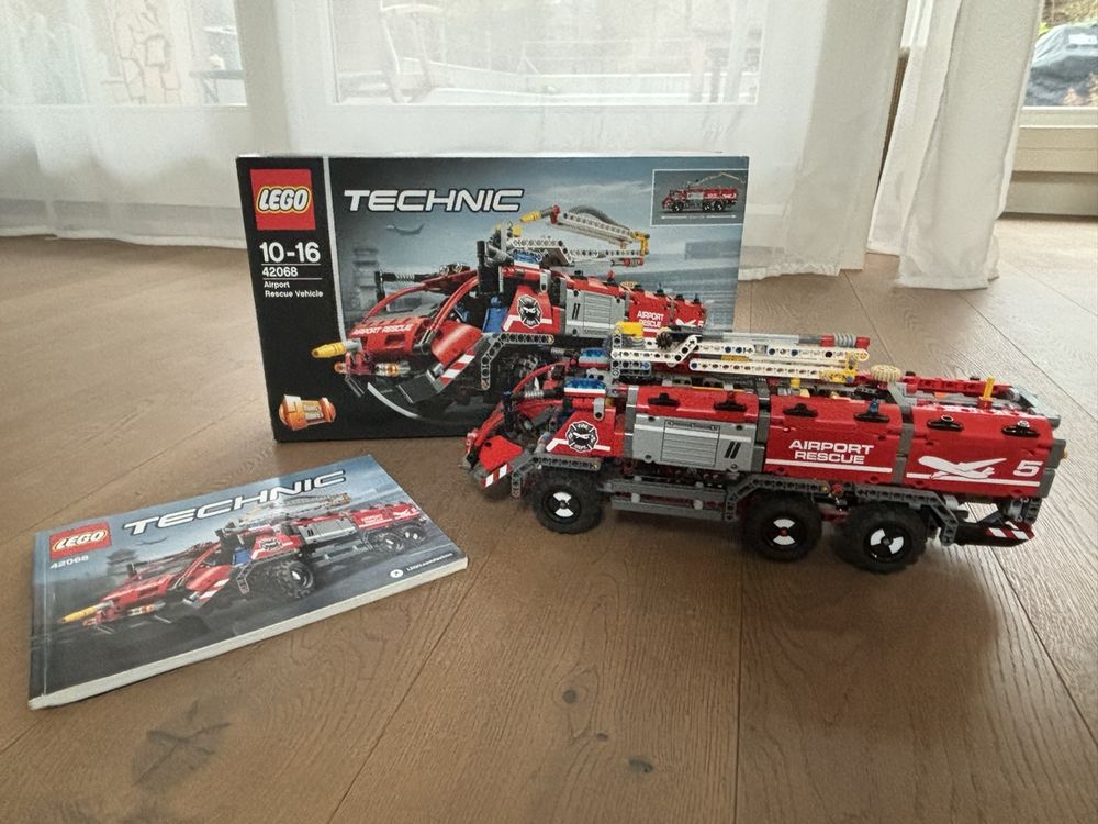 Lego Technic Airport Rescue Vehicle | Kaufen auf Ricardo