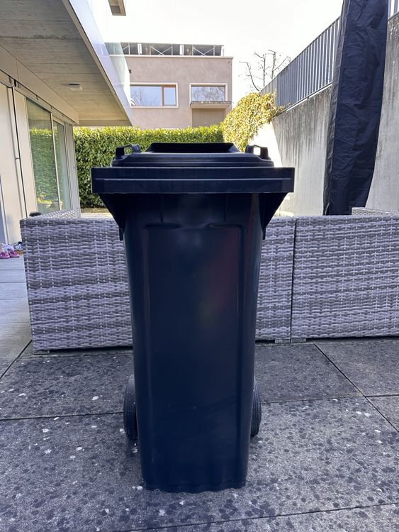 Waste bin/ abfall container (Gebraucht) in Therwil für CHF 25 – nur ...