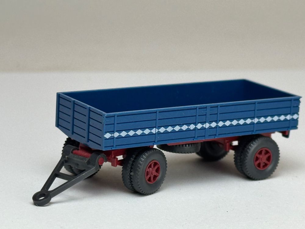 GB3- Wiking Anhänger 2 Achs blau mit Rauten (Gebraucht) in Elm für CHF ...