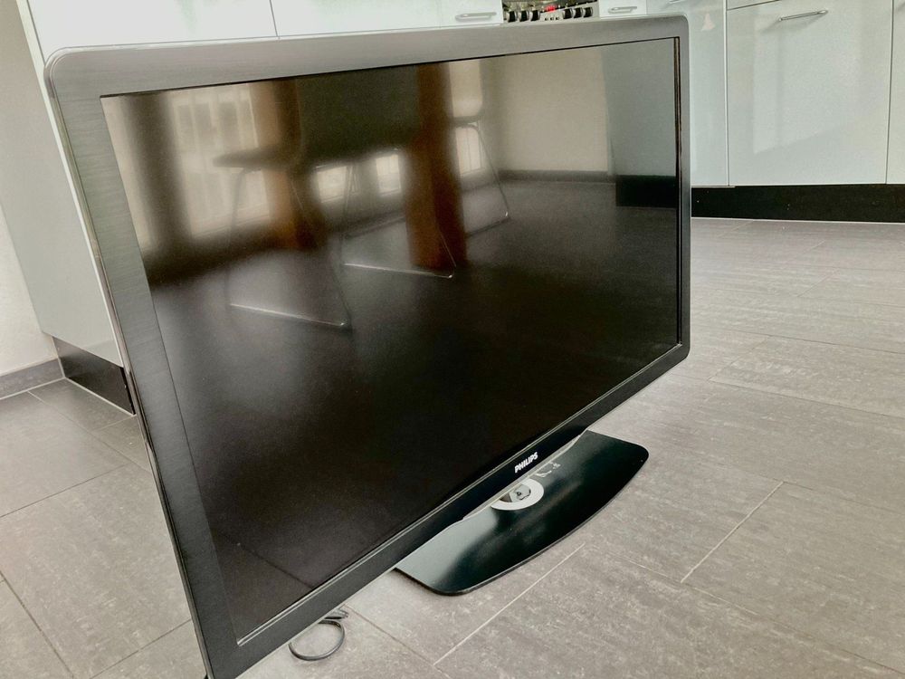 Philips 46 Zoll LCD-Fernseher (Gebraucht) in Zürich für CHF 51 – mit ...