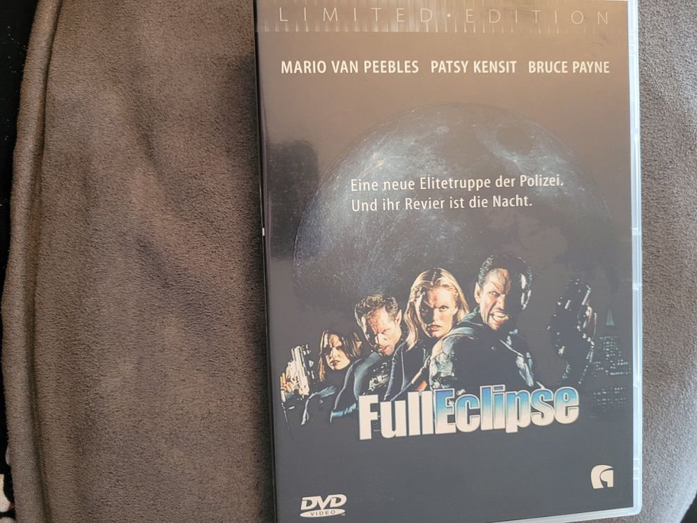 Full Eclipse dvd mario van peebles (Gebraucht) in Zollikerberg für CHF ...