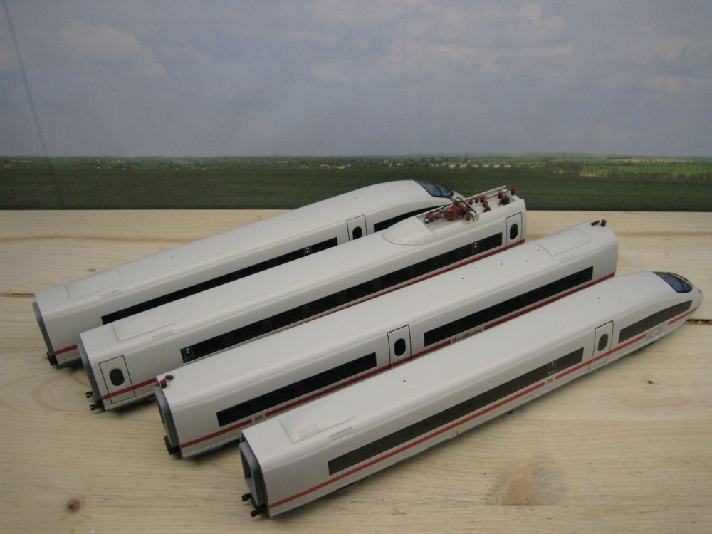 PIKO 57305 ICE 403 015-1 Triebzug 4 teilig / DCC Digital (Gebraucht) in Eschlikon TG für CHF 100 ...